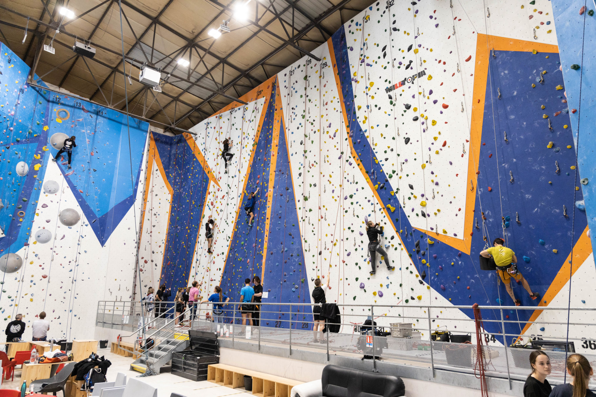 La salle d'escalade en photos et vidéos | Climb Up Nancy